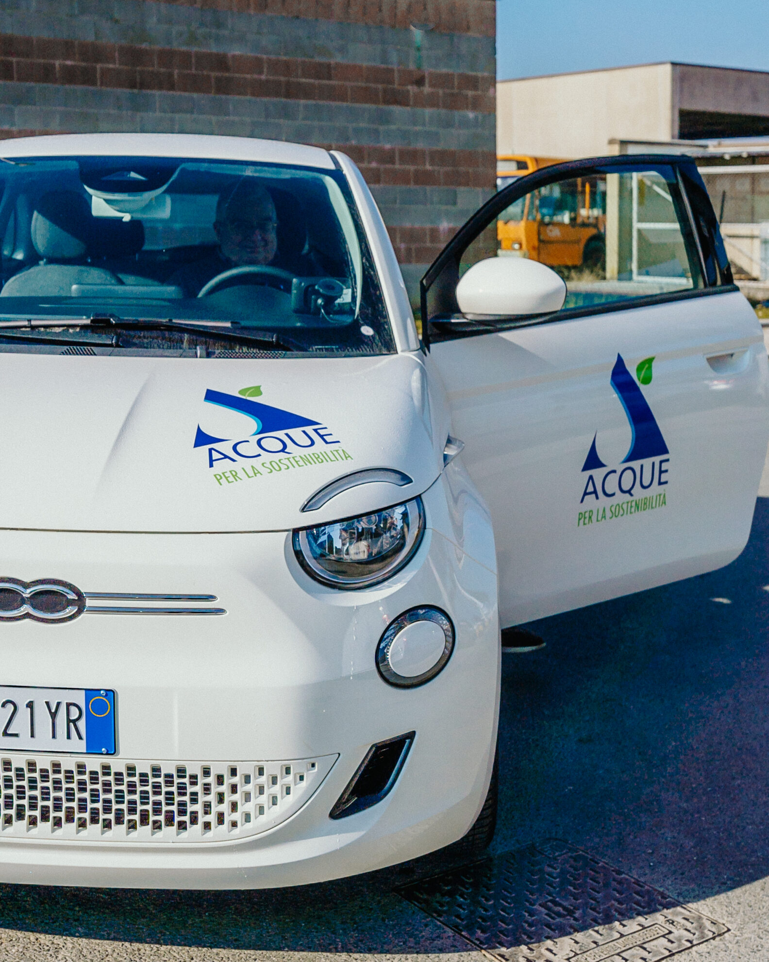 Acque e sostenibilità: arrivano due nuove auto elettriche – Acque SpA